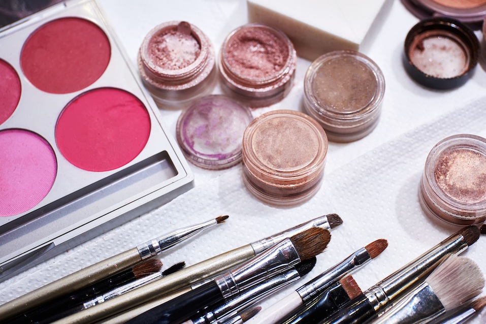 Hoe zorg je dat make-up de hele nacht blijft zitten? - Schoonheidsformule